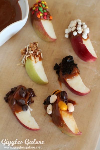 Caramel Candy Apple Bar / Station Idea | Fall Party Ideas