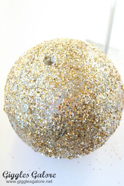 DIY New Year's Eve Ball Drop - Giggles Galore