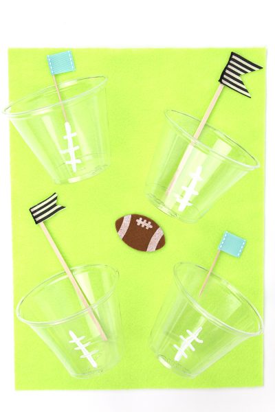 Football Flag Stirrers and Cups - Giggles Galore