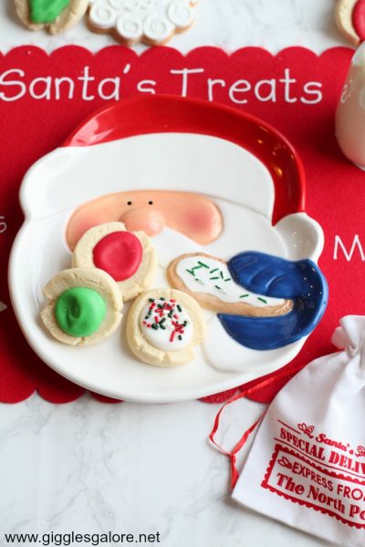DIY Santa's Cookies & Milk Placemat with Cricut - Giggles Galore